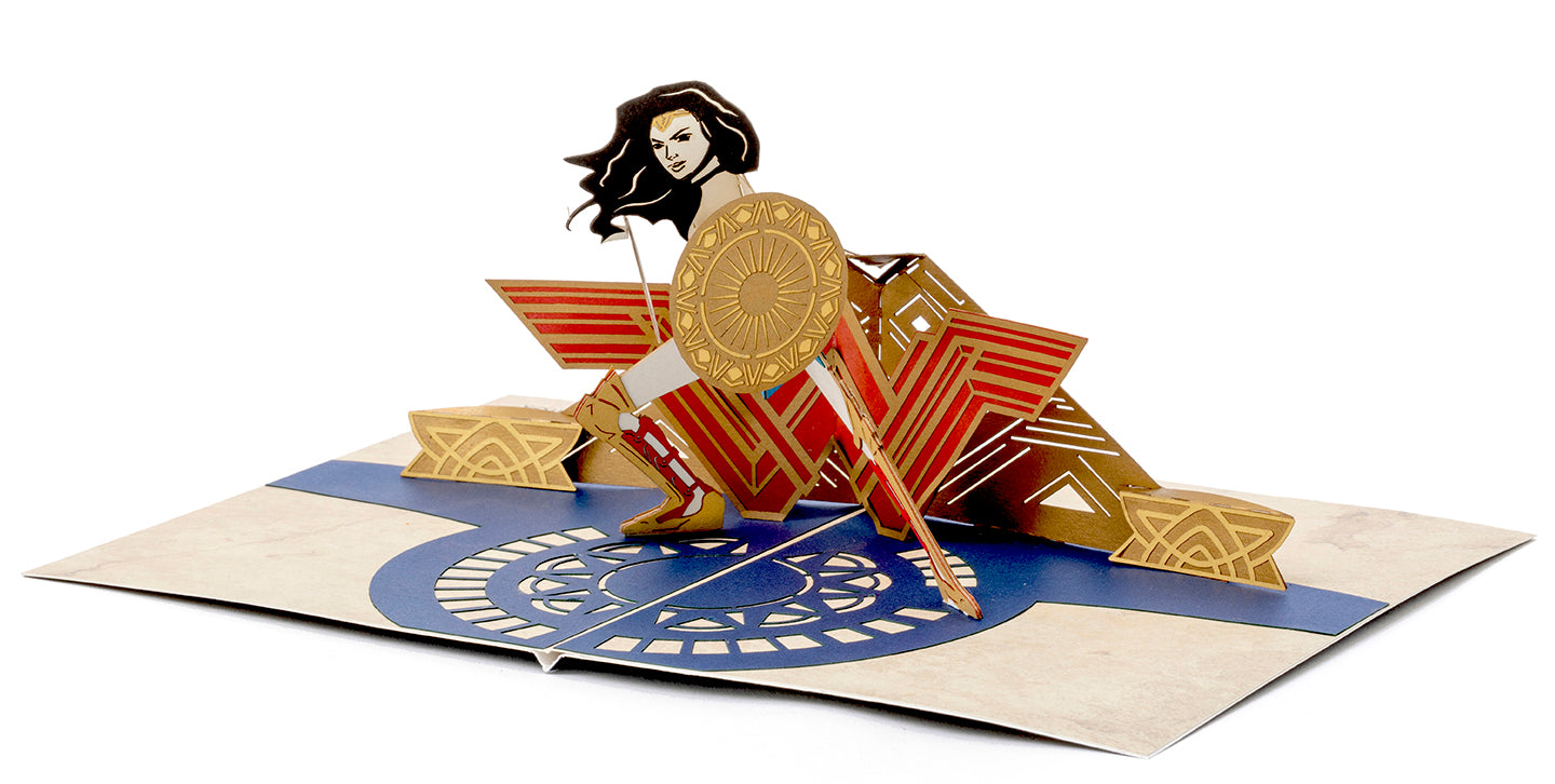 DC Comics: Wonder Woman Signature Pop-Up Card – Insight Editions